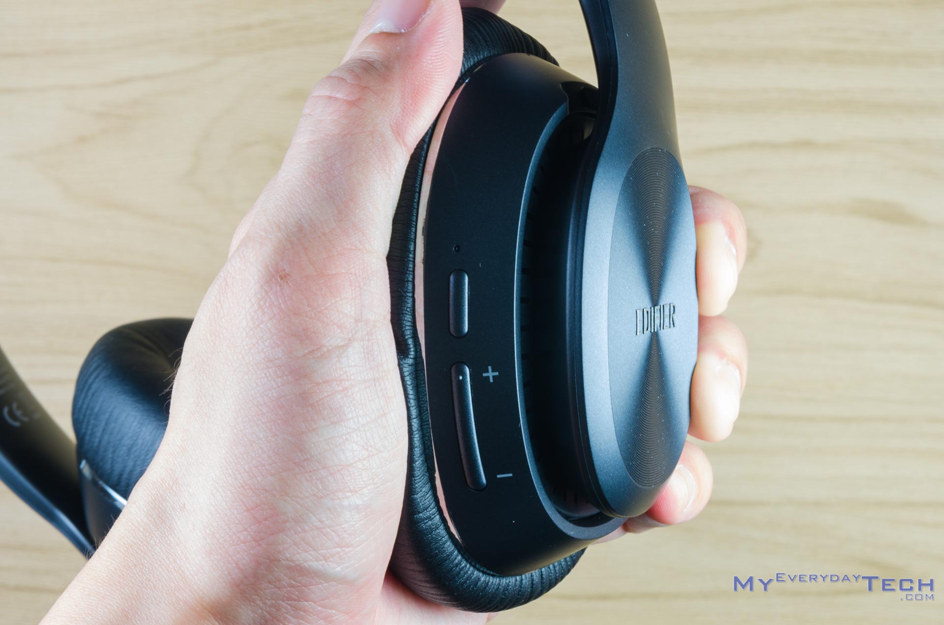 Review - Edifier W820BT Wireless Headset