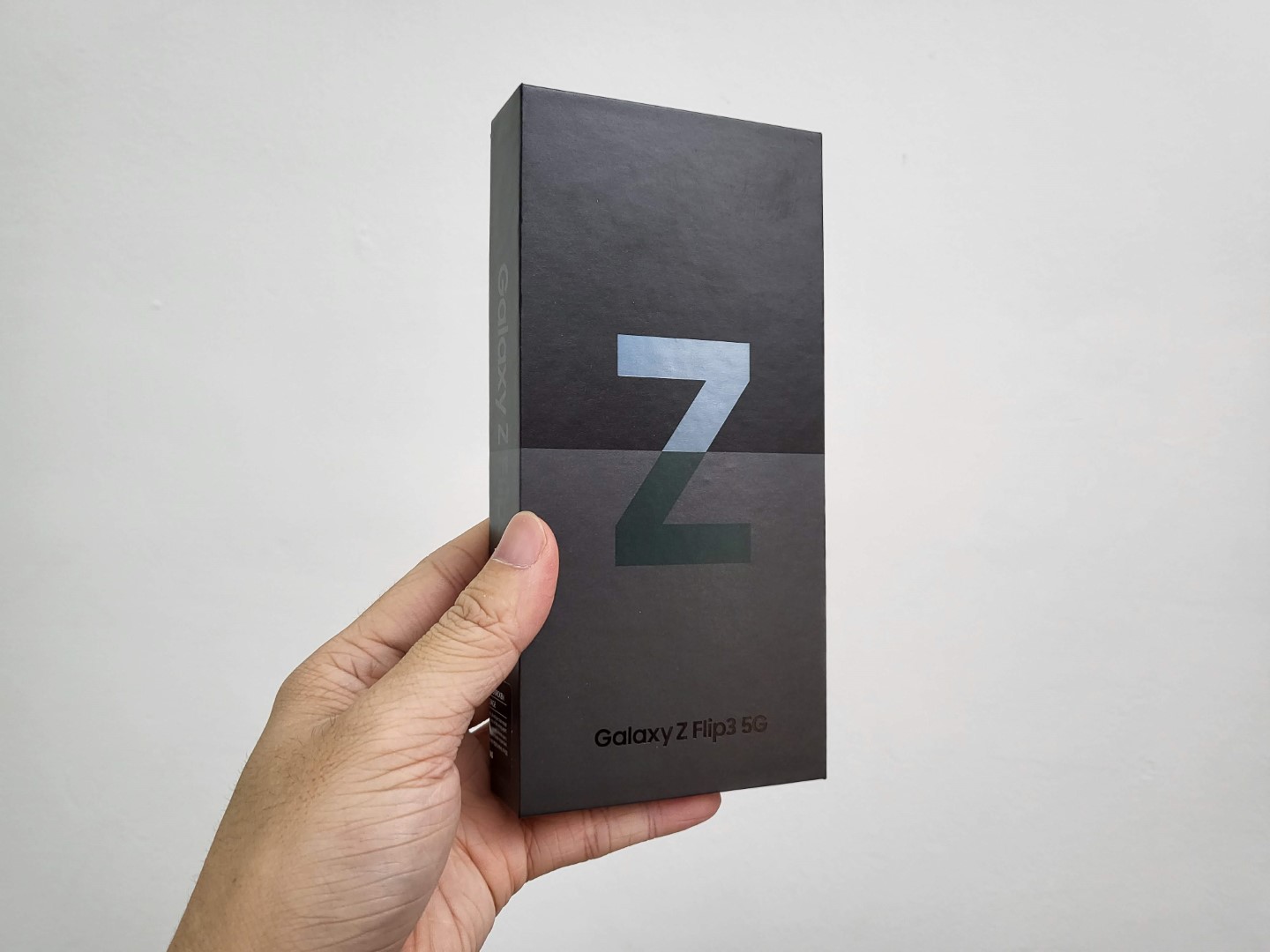 Hands-On & Setup Tips: Samsung Galaxy Z Flip3